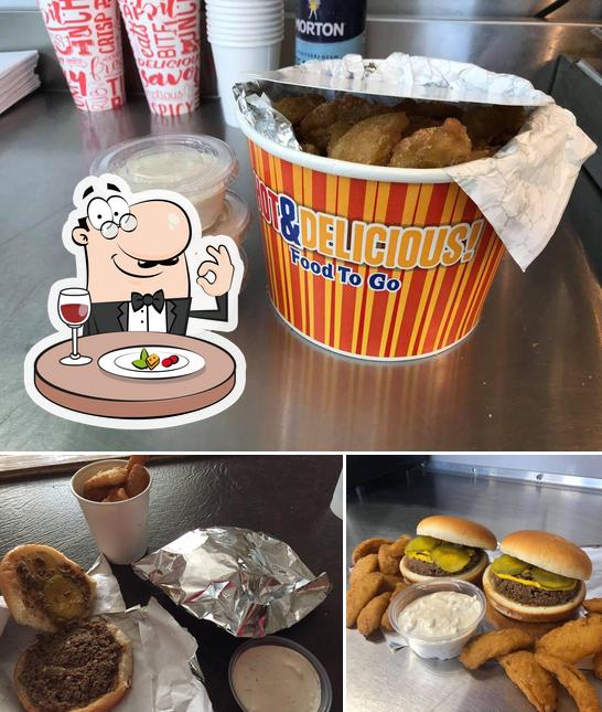 The Tastee Trailer, 926 L St in Lincoln - Restaurant menu and reviews