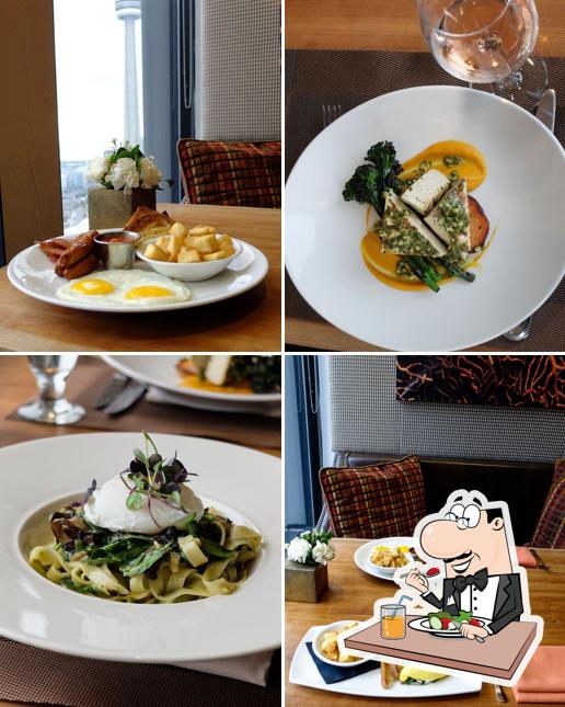 Stratus in Toronto - Restaurant menu and reviews