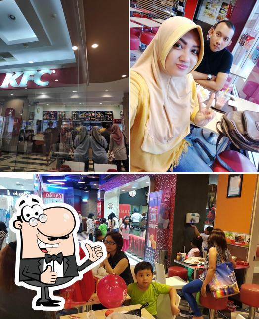 KFC City Plaza Sidoarjo restaurant, Sidoarjo - Restaurant reviews