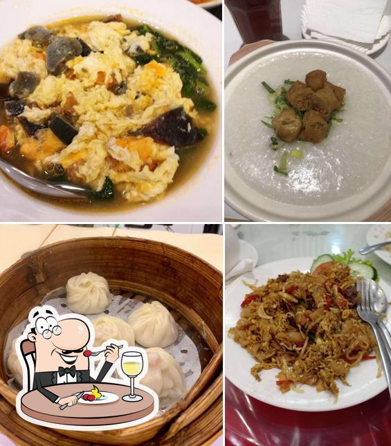Jinmu Dumpling 金木 restaurant, Jakarta, Rukan Ekslusive Blok B No 17 ...