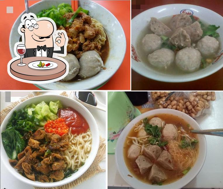MIE AYAM & BAKSO GUNUNG GANDUL, Pekalongan - Restaurant menu, prices ...