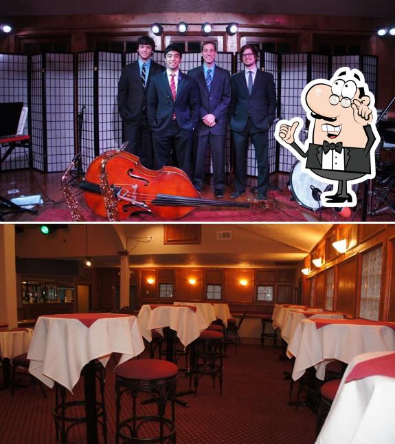 Chateau, 1112 Southmore Blvd in Houston - Restaurant reviews