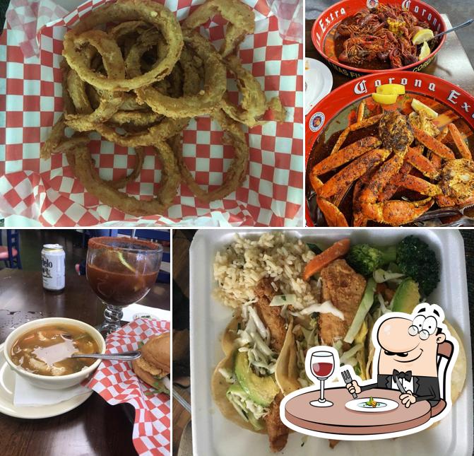 Fish n Tails Oyster Bar in Dallas - Restaurant reviews