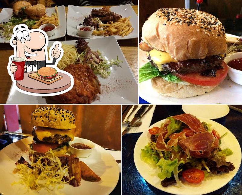 Burgerism restaurant, Hong Kong, Man Tai St - Restaurant reviews