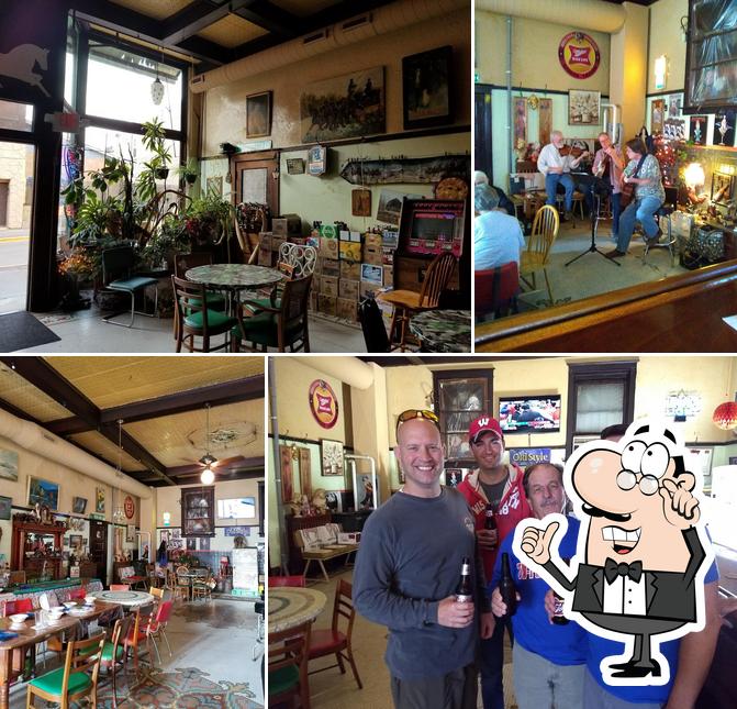Wedige's Badger Bar Saloon, Platteville - Restaurant menu, prices and ...