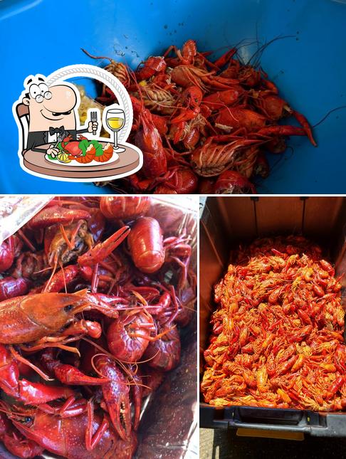 B & T Seafood, 4763 Airline Hwy in Baton Rouge - Restaurant menu and ...