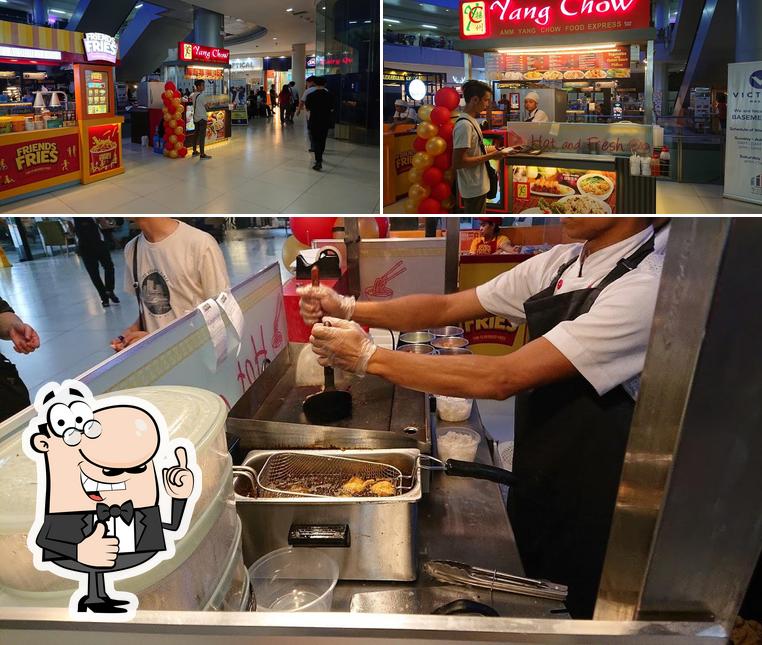 Amm Yang Chow Food Express, Makati - Restaurant menu, prices and reviews