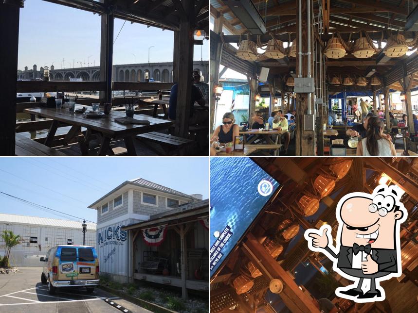 Nick's Fish House in Baltimore - Restaurant reviews
