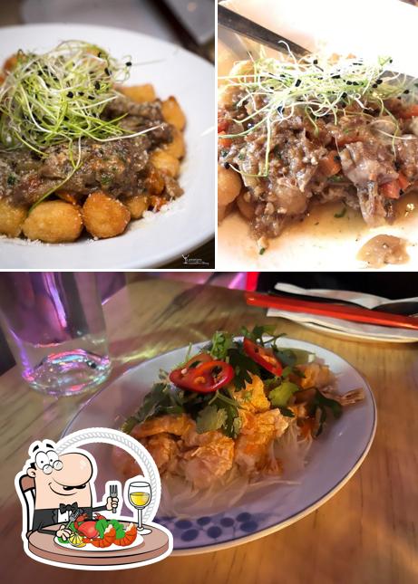 Uncle Mikey's in Toronto - Restaurant menu and reviews