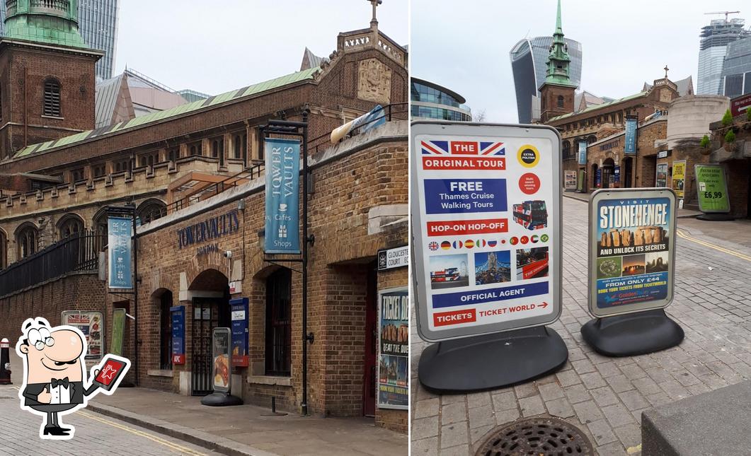 Tower Vaults Cafés Shops, Londres, 1 Tower Hl Ter - Opiniones del ...