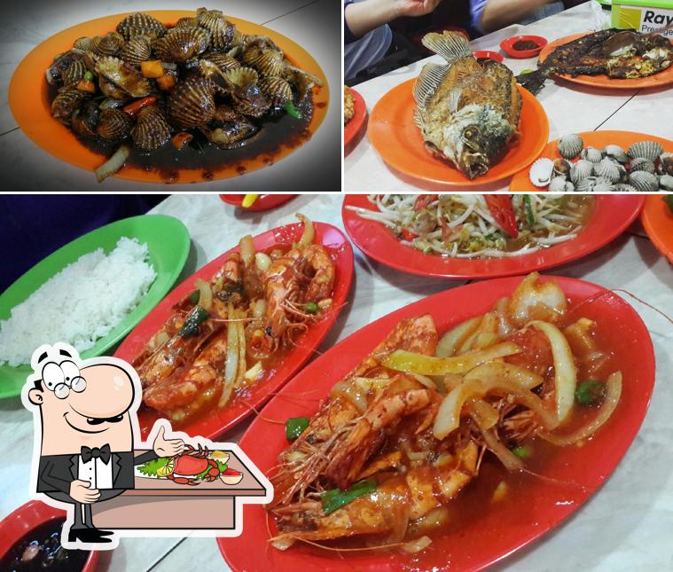 Wiro Sableng 212 Kelapa Gading, North Jakarta - Restaurant menu, prices ...