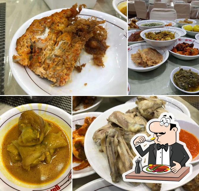Garuda restaurant, North Jakarta, Jalan Raya Boulevard Barat Blok LA 1 ...