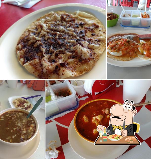 El Traylo'n restaurant, Hermosillo, Carretera A Ure Km 2.5 - Restaurant ...