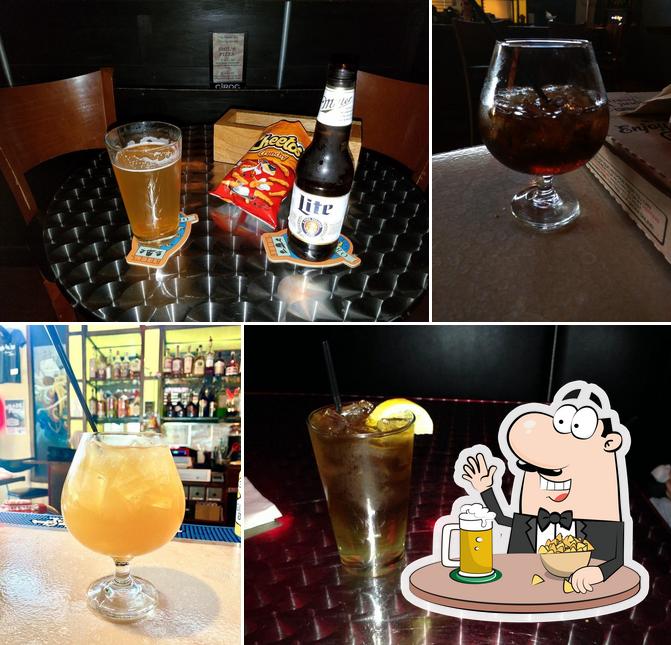 Atomic Koi Cocktail Lounge in Fitchburg - Restaurant reviews