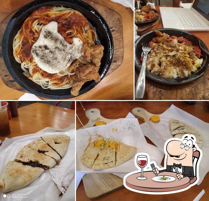 Master Cheese Pizza restaurant, Makassar, Perintis Kemerdekaan KM12 ...