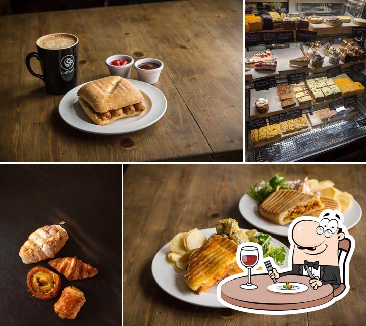 Top 5 restaurants for breakfast in Woodley, march 2025 - Restaurant Guru