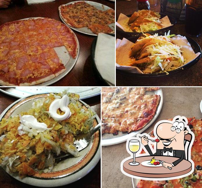 Manny's Pizza, 211 Main St in Savanna - Restaurant menu and reviews