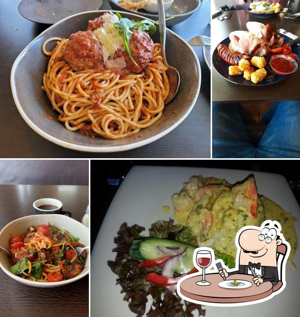 Top 5 restaurants with mixed seafood in Victor Harbor, april 2025 ...