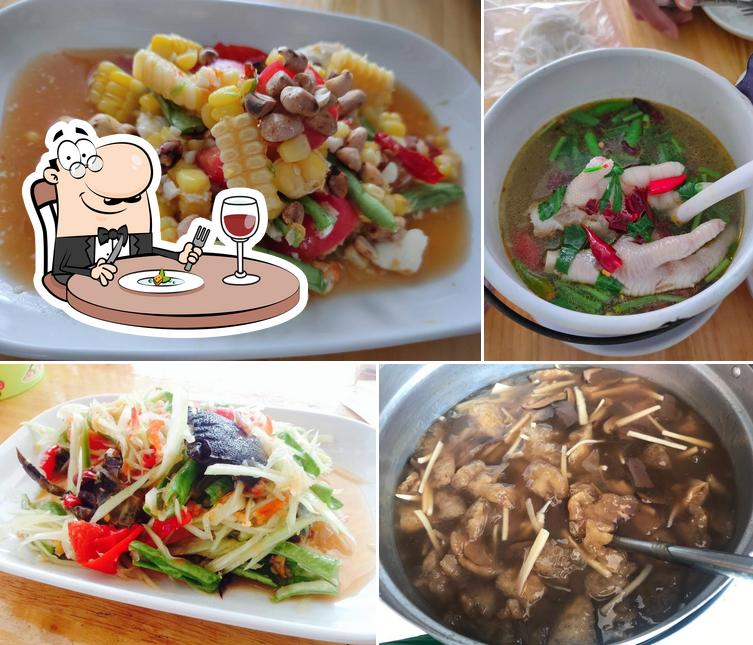 ครัวหลังวัง, Si Racha - Restaurant menu, prices and reviews