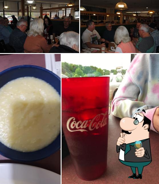 Athas Family Restaurant in Piedmont - Restaurant menu and reviews