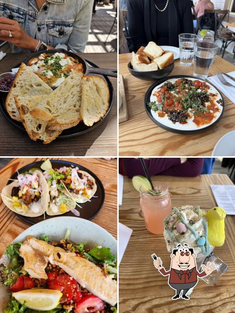 Pineridge Hollow in Canada - Restaurant menu and reviews
