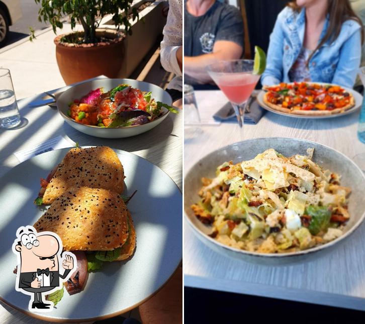 Zenith Cafe, Restaurant and Bar in Shoal Bay - Restaurant menu and reviews