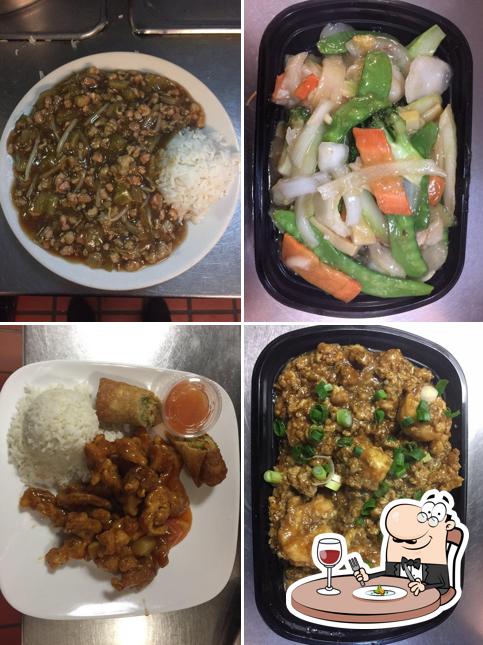 Leo's Chow Mein, Saint Paul - Restaurant menu, prices and reviews