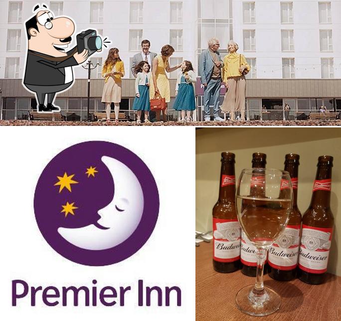 Premier Inn London Southgate hotel in London - Restaurant reviews
