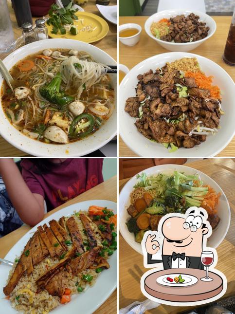 Pho Now, Spring - Restaurant menu, prices and reviews