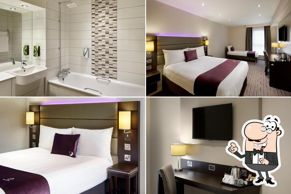 Premier Inn Epsom Town Centre hotel in Epsom - Restaurant reviews