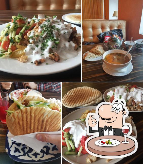 Shef-Shaurma restaurant, Saint Petersburg, Ulitsa Rozenshteyna ...