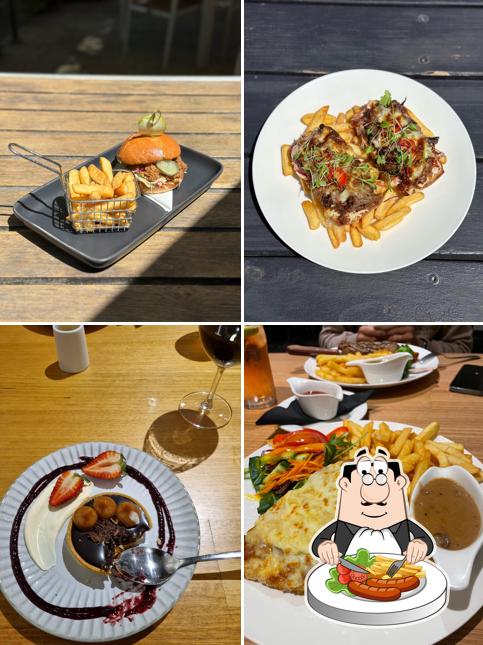 Cardinia Park Hotel in Beaconsfield - Australian restaurant menu and ...
