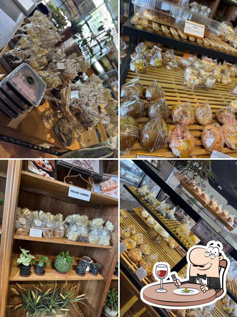 Picasso Moments Bakery, Cafe, & Boba Tea in Orlando - Restaurant menu ...