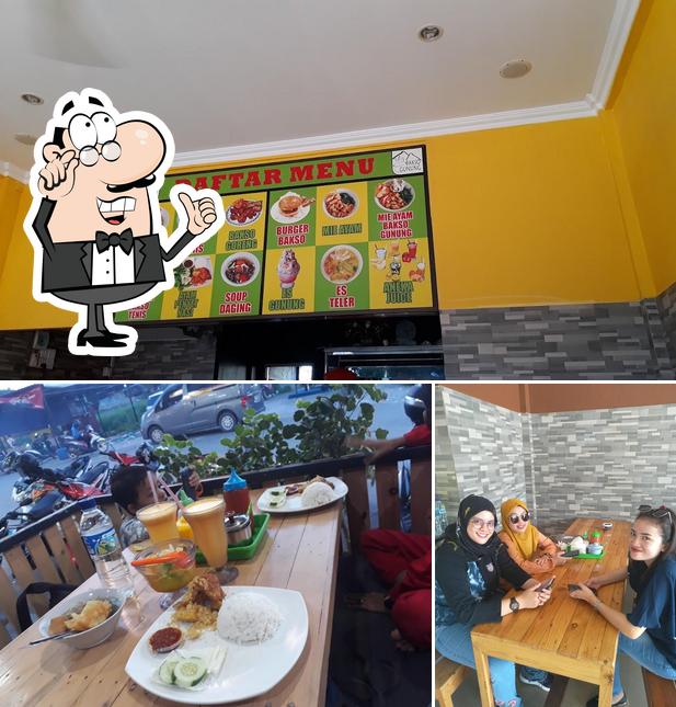 Bakso Gunung Tembesi restaurant, Batam - Restaurant reviews