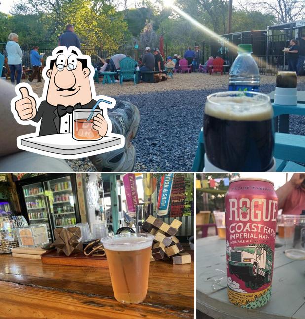 Cosmic Dog Outpost in Rome - Restaurant reviews