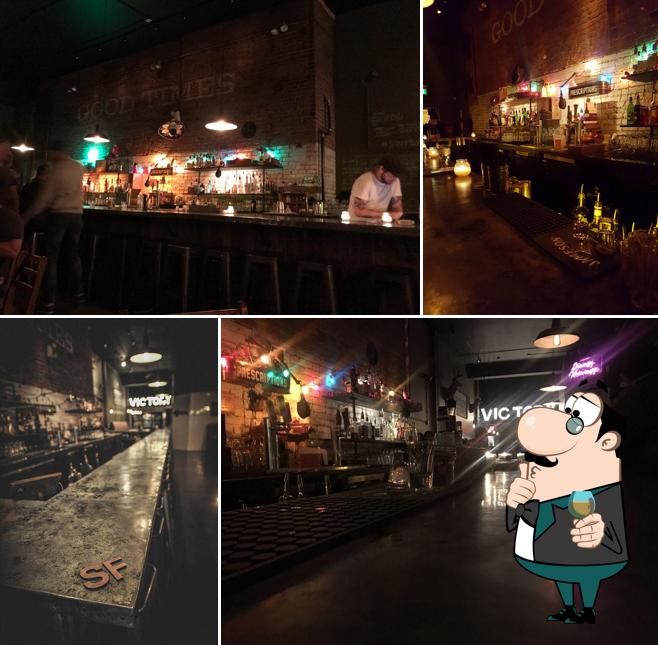 Saint Franks in Victoria - Restaurant menu and reviews