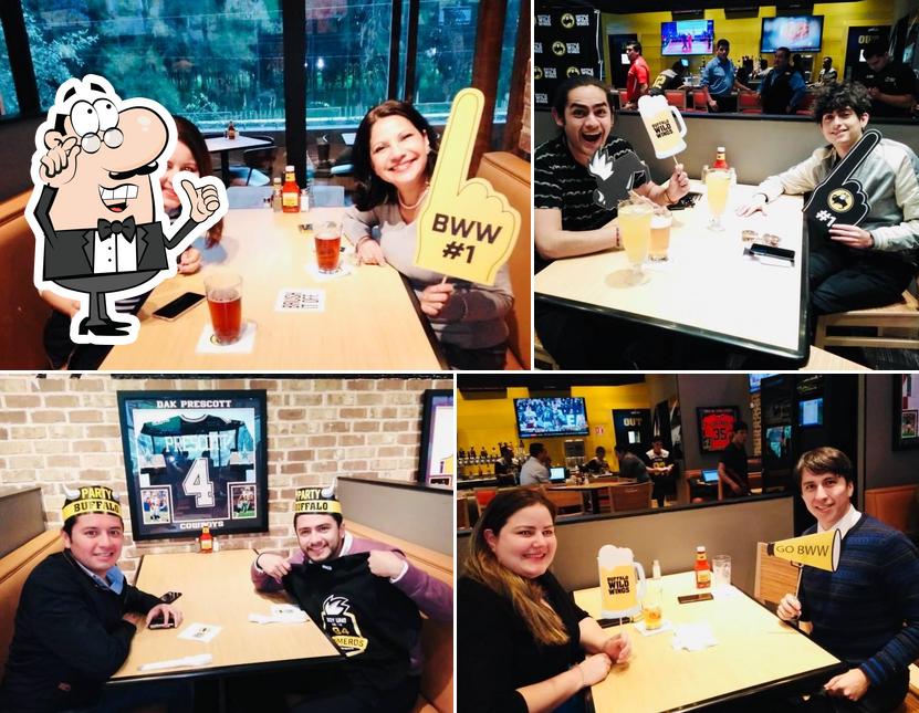 Buffalo Wild Wings - Santa Fe pub & bar, Mexico City - Restaurant reviews