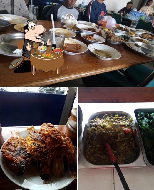 Rm Garuda Minang restaurant, Pinyuh River - Restaurant reviews