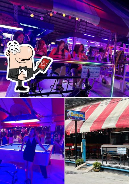 Blue Moon Bar, Pattaya - Restaurant menu, prices and reviews