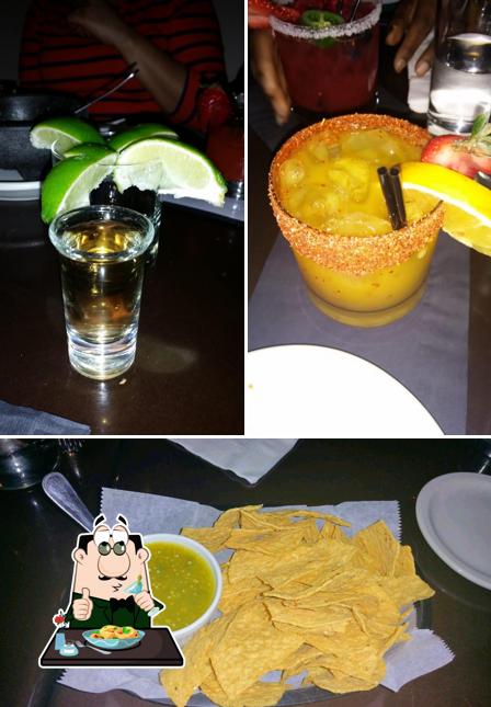 Del Toro, Chicago, Halsted - Restaurant menu, prices and reviews