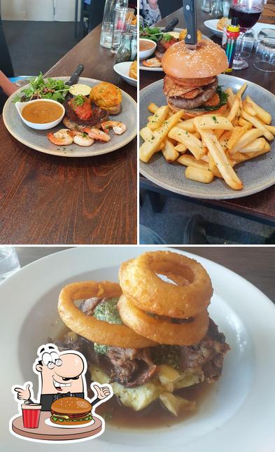 Pineacres Restaurant & Bar, Kaiapoi - Restaurant menu, prices and reviews
