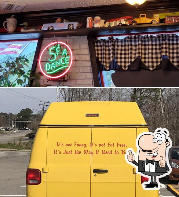 Shorty's Diner in Williamsburg - Restaurant menu and reviews
