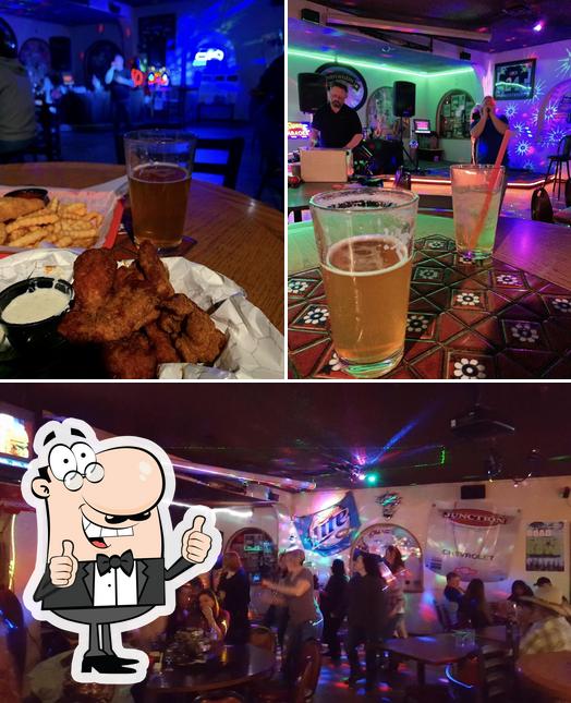 Junction Sports Bar & Grill, 21000 Old Hwy 99 SW in Centralia ...