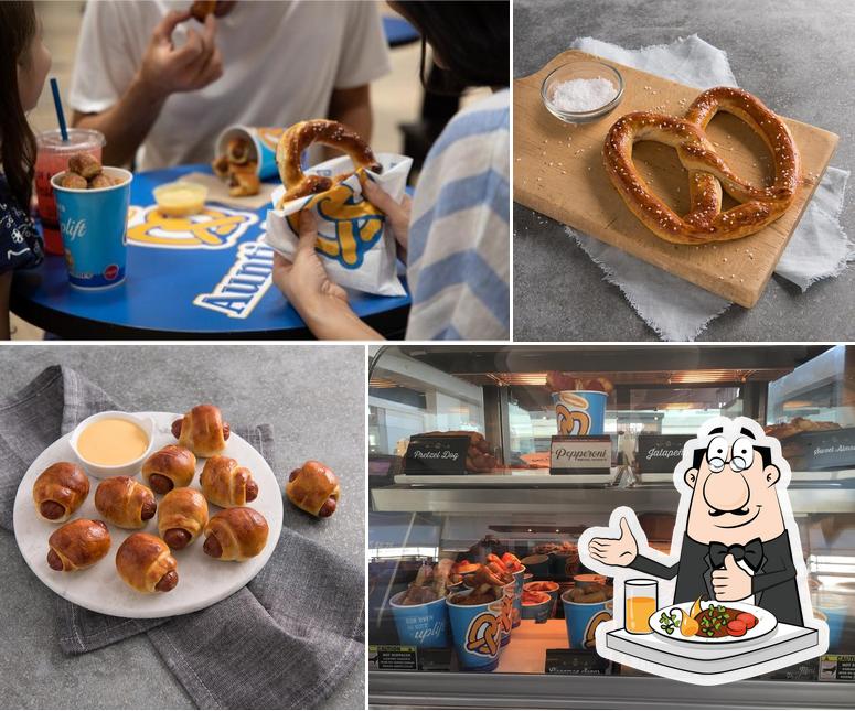 Best restaurants in Walt Whitman Shops Mall - Restaurant Guru