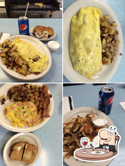 Foursome Diner in Fulton - Restaurant menu and reviews