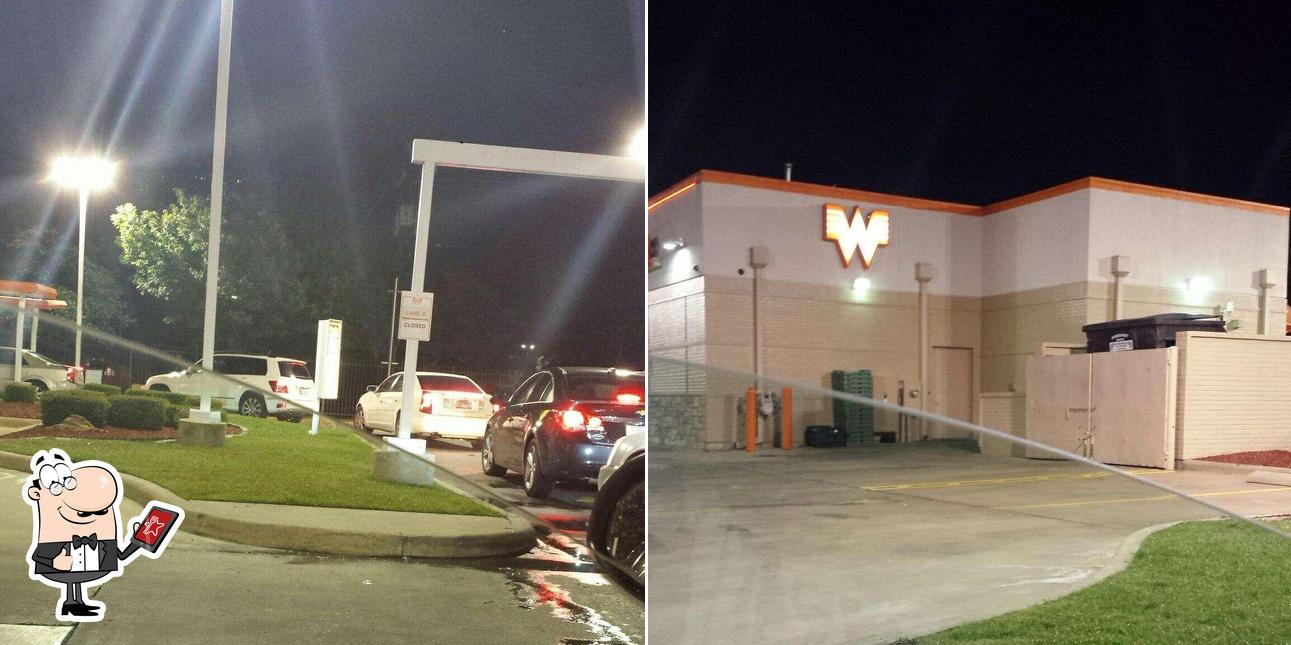 Whataburger, 2741 N Stemmons Fwy in Dallas - Restaurant menu and reviews