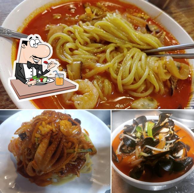 Bongcheondong China restaurant, Seoul, 34-11 Bongcheon-dong ...
