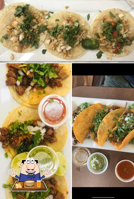 Tacos Rojas, 737 13th St SW in Roanoke - Restaurant menu and reviews