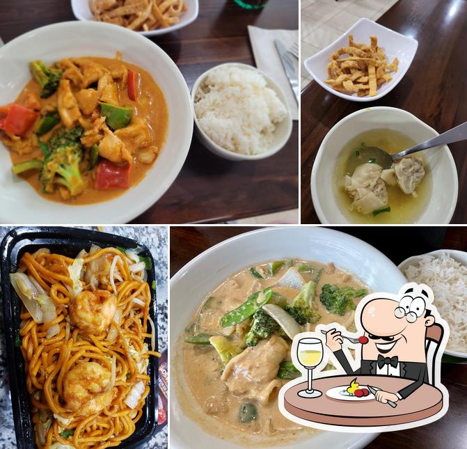 Fortune Star Chinese & Thai Cuisine in Little Elm - Restaurant menu and ...