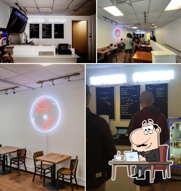 Hot Chix Boston, Cambridge - Restaurant menu, prices and reviews